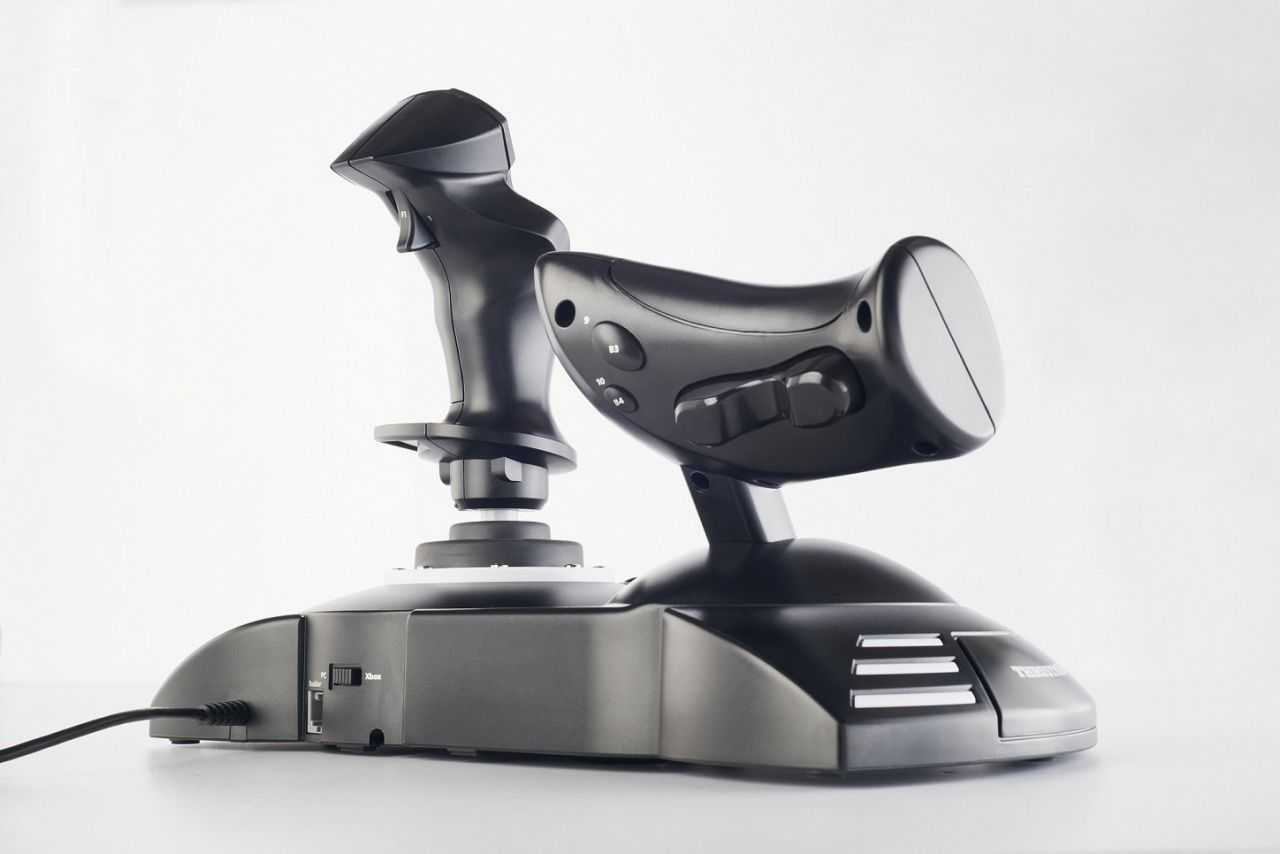 Thrustmaster presenta el nuevo joystick T. Flight Hotas One para Xbox ...